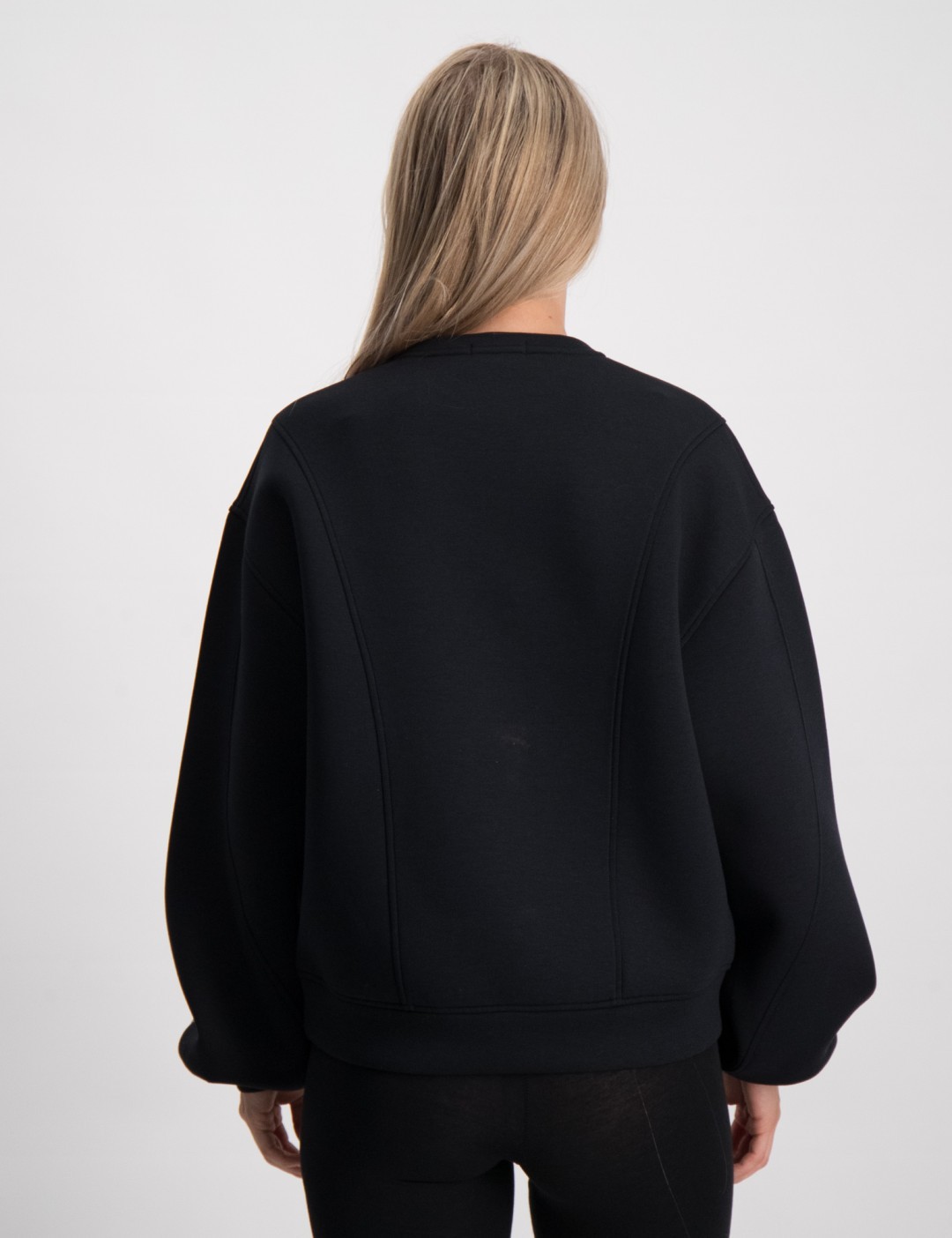 Calvin Klein LINEAR LINES SEAMING SWEATSHIRT Svart för Tjej | Kids ...