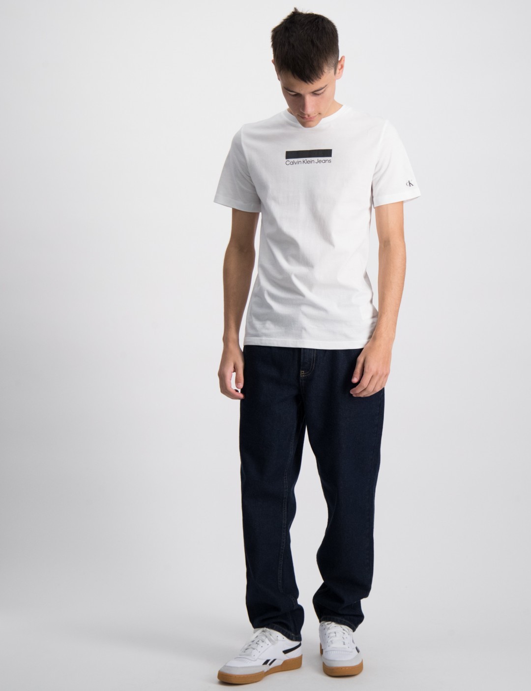 Calvin Klein SMALL BLOCK LOGO T-SHIRT Vit för Kille | Kids Brand Store