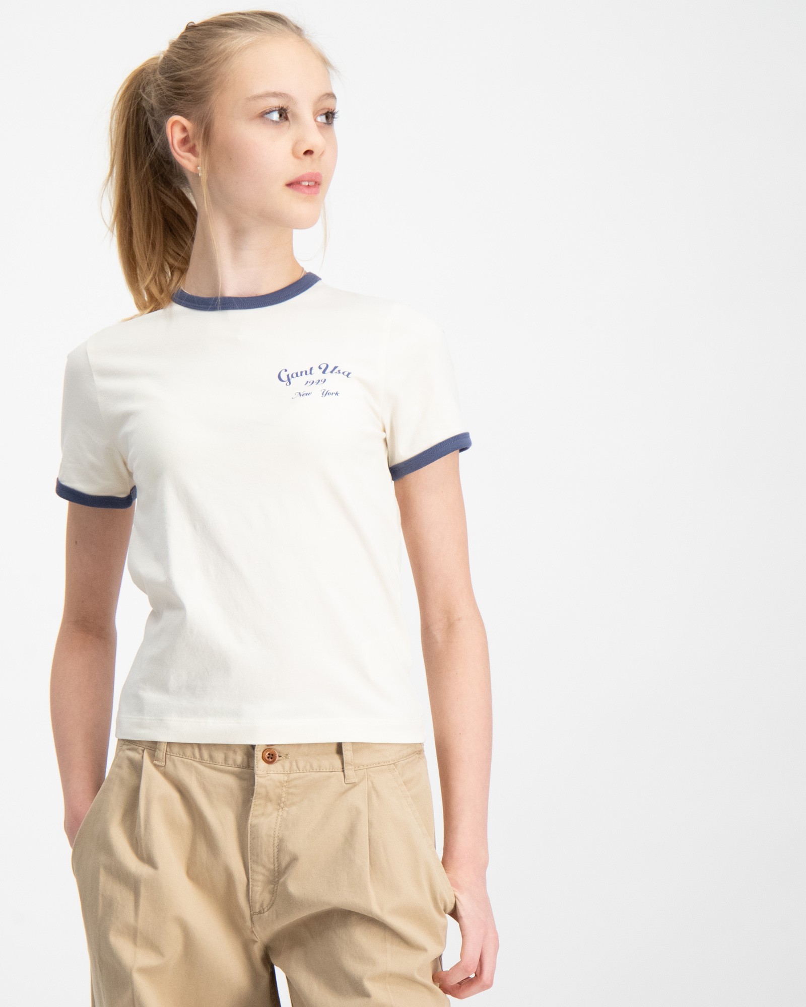 GANT SCRIPT LOGO SLIM TOP Vit för Tjej | Kids Brand Store
