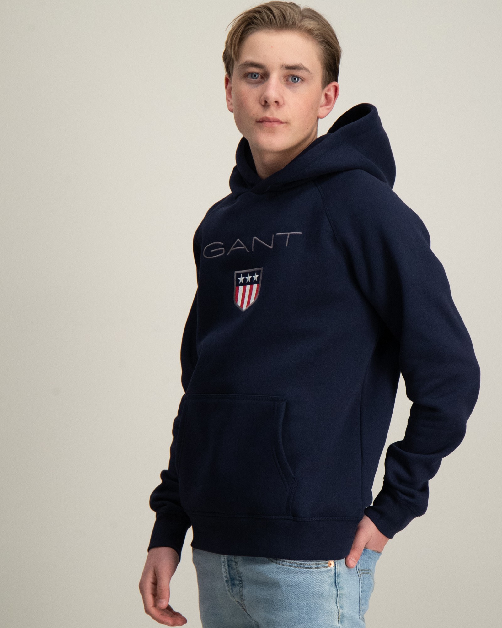 GANT GANT SHIELD HOODIE Blå til Gutt | Kids Brand Store