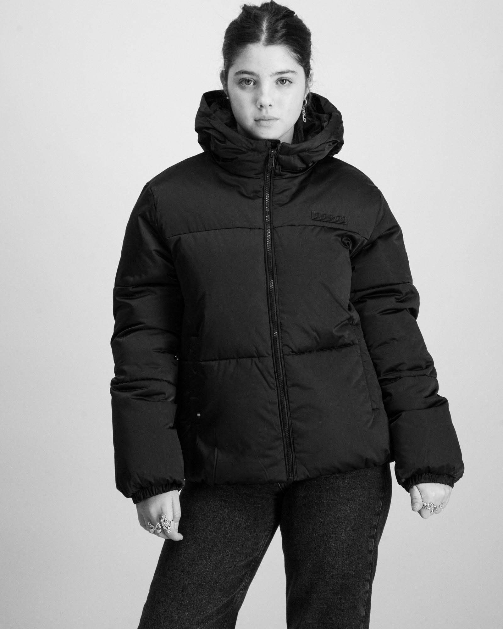 Tommy Hilfiger NEW YORK SATEEN PUFFER JACKET Sort til Pige | Kids Brand ...