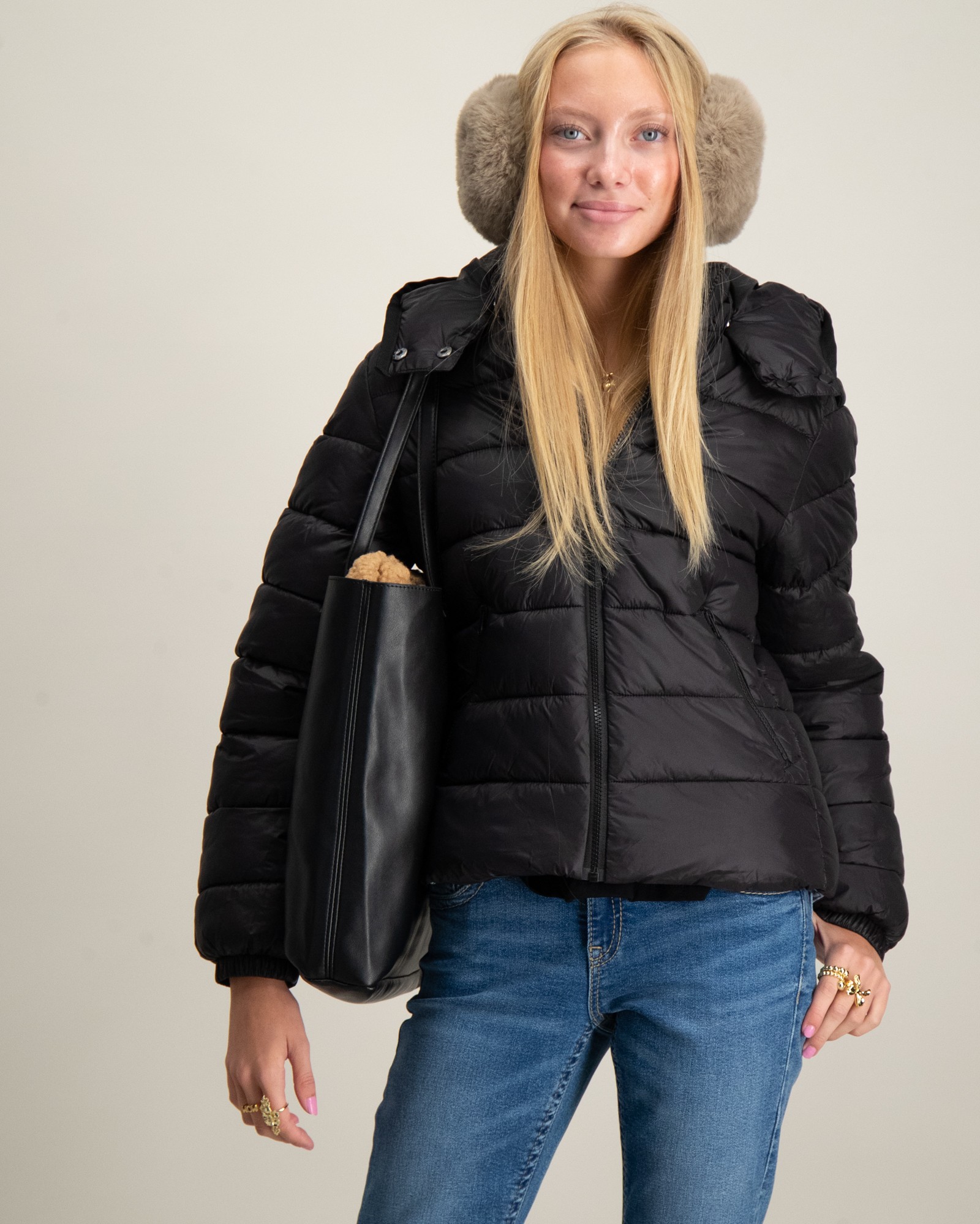 Gina Tricot Young Y puffer jacket Svart til Jente | Kids Brand Store