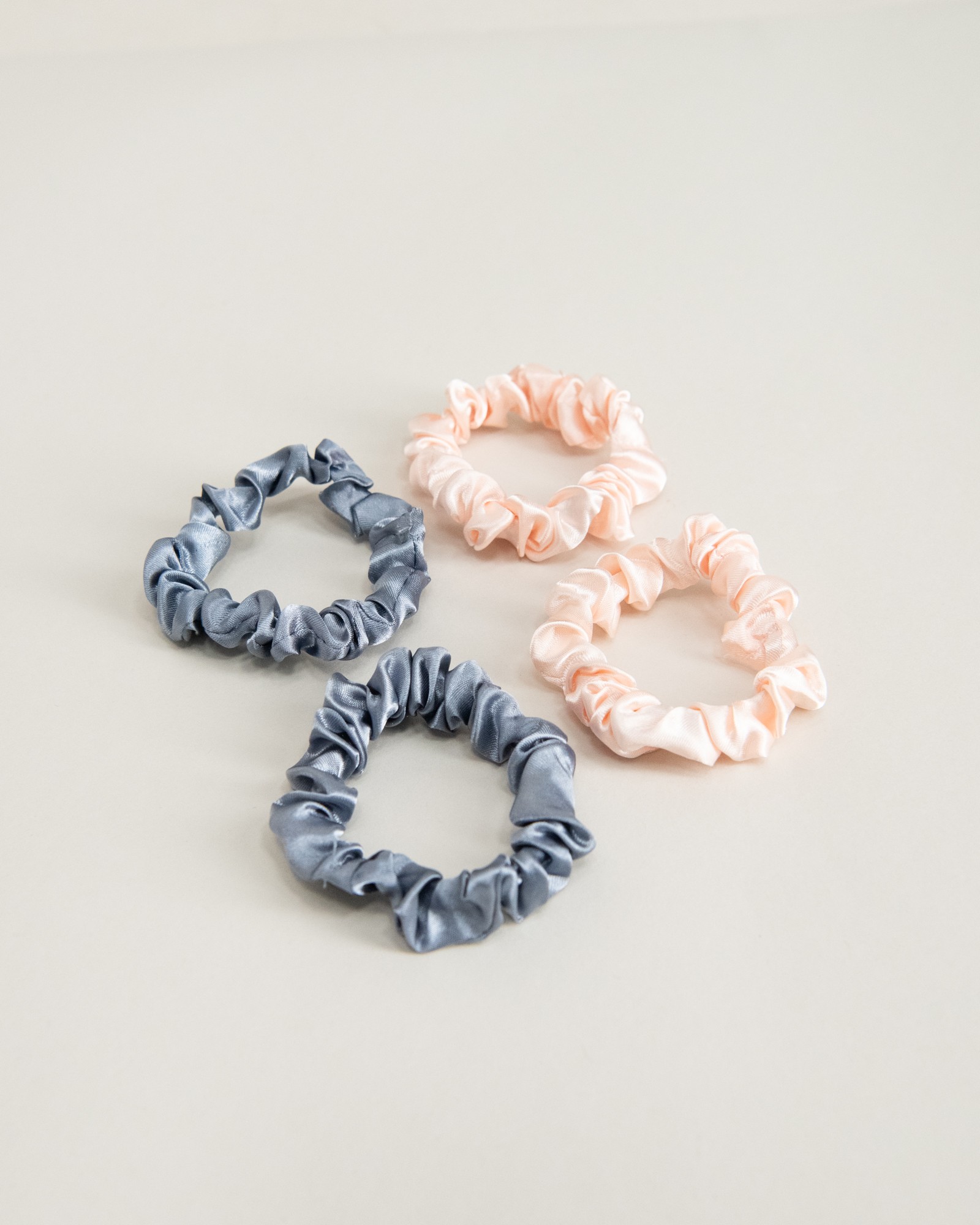 RYVLS Mini Scrunchie 4-pack Bunt für Mädchen | Kids Brand Store