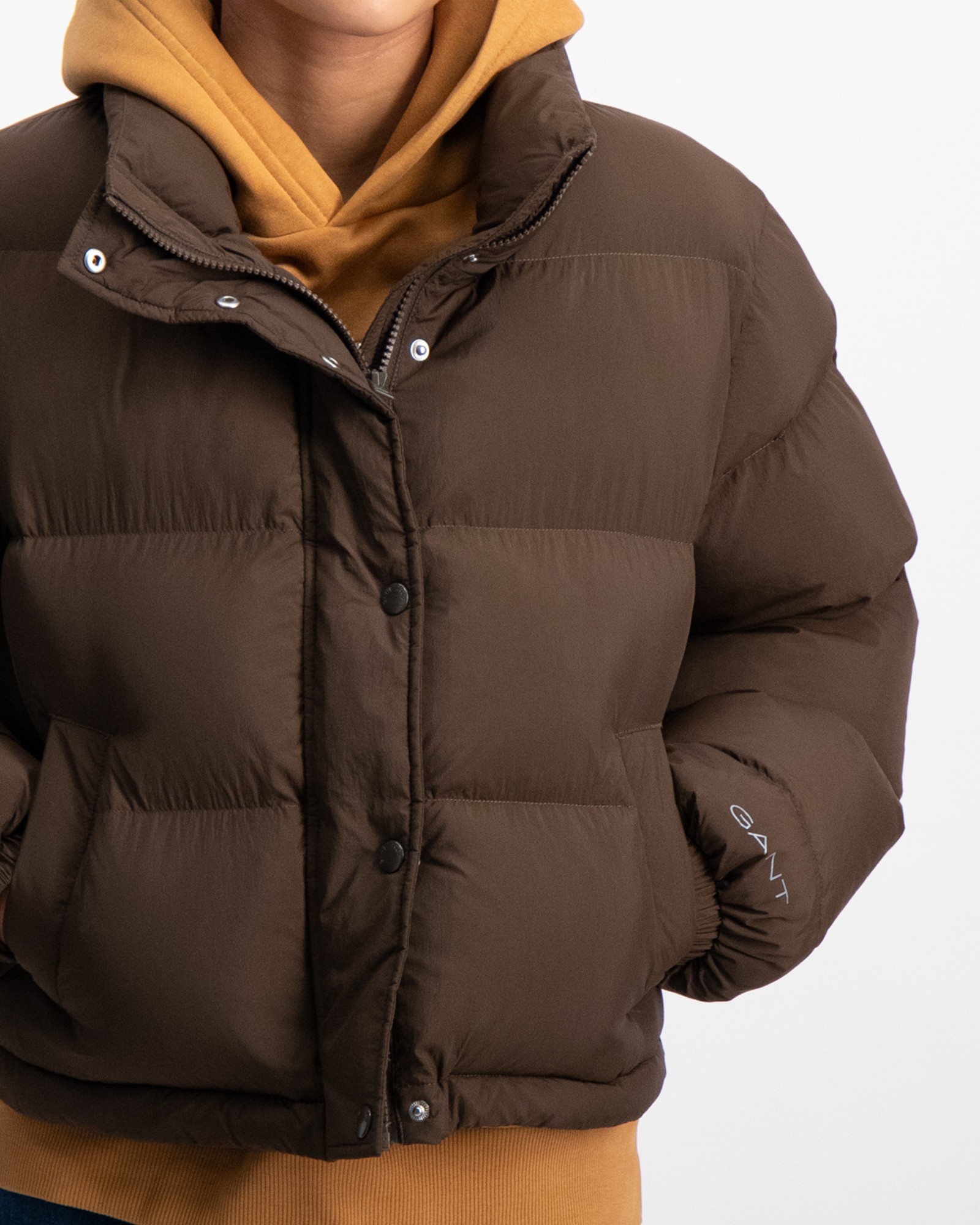 GANT CROPPED PUFFER JACKET Brun til Pige | Kids Brand Store