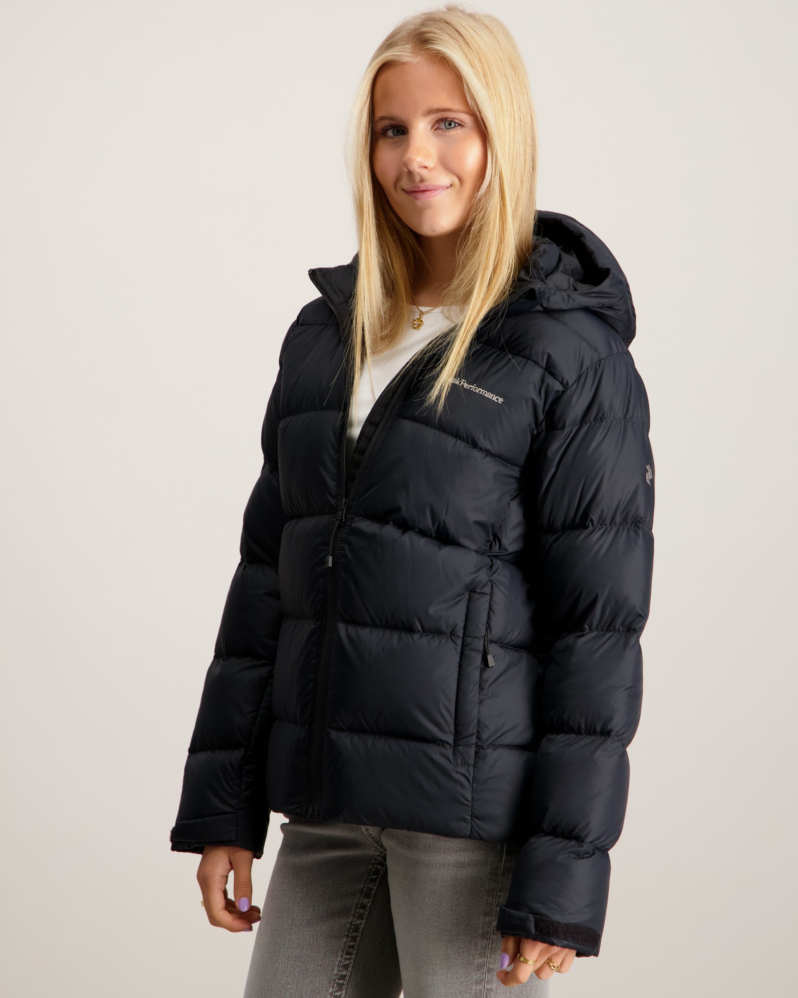 Peak Performance Jr Frost Down Puffer Jacket Svart til Jente | Kids ...