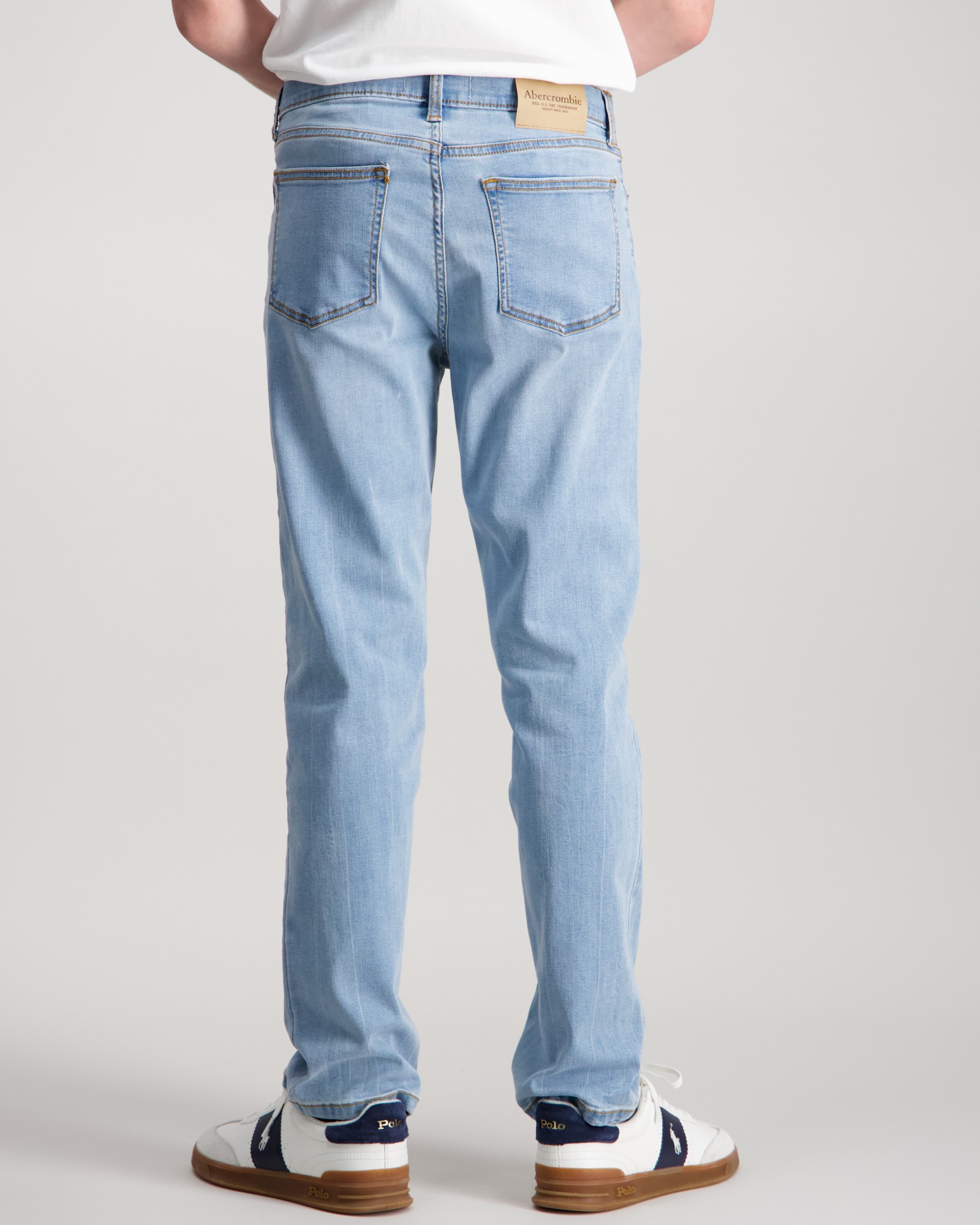 Abercrombie AFB STRAIGHT FIT JEANS Blauw voor Jongens | Kids Brand Store