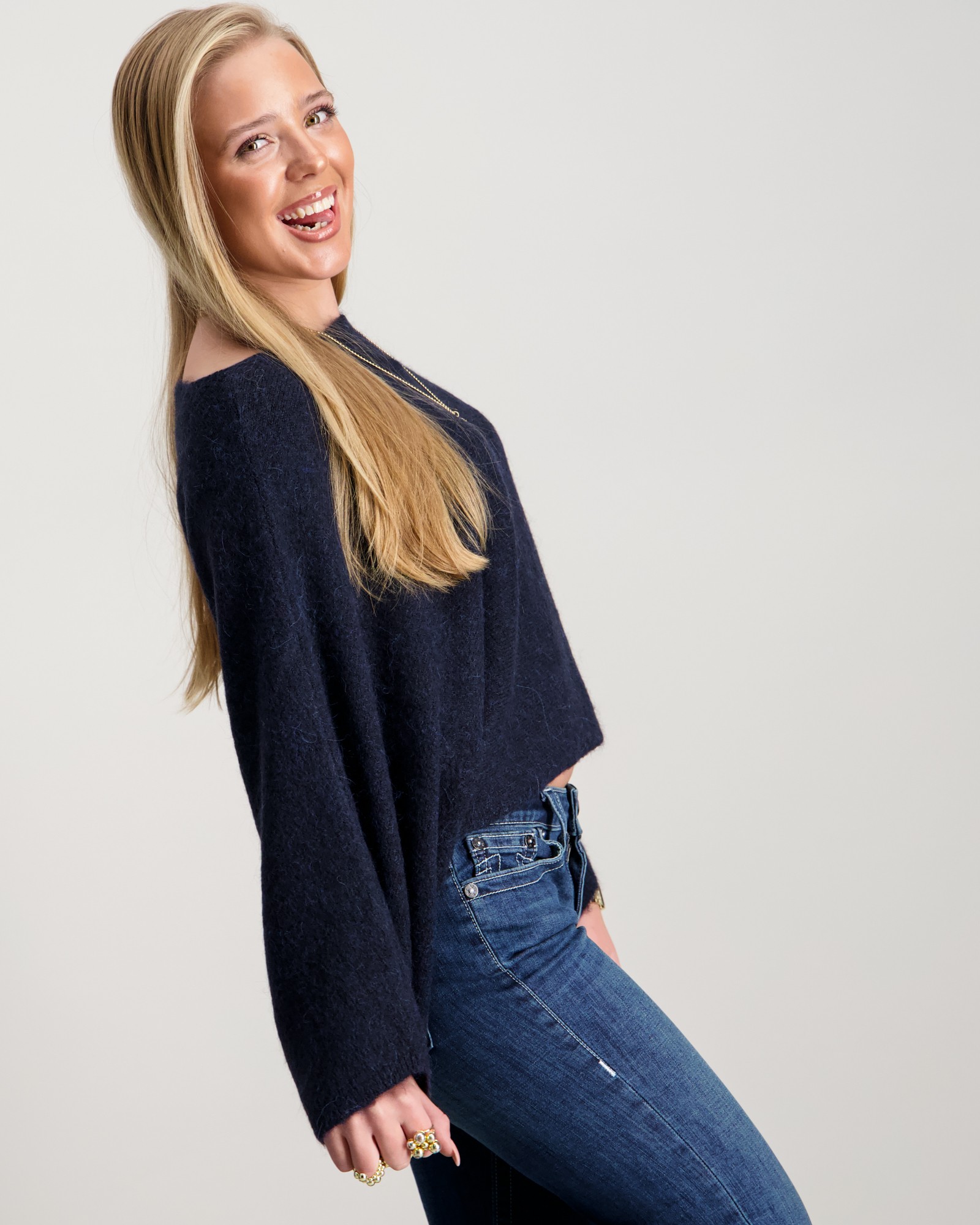 Gina Tricot Young Y knitted poncho sweater Blå för Tjej | Kids Brand Store