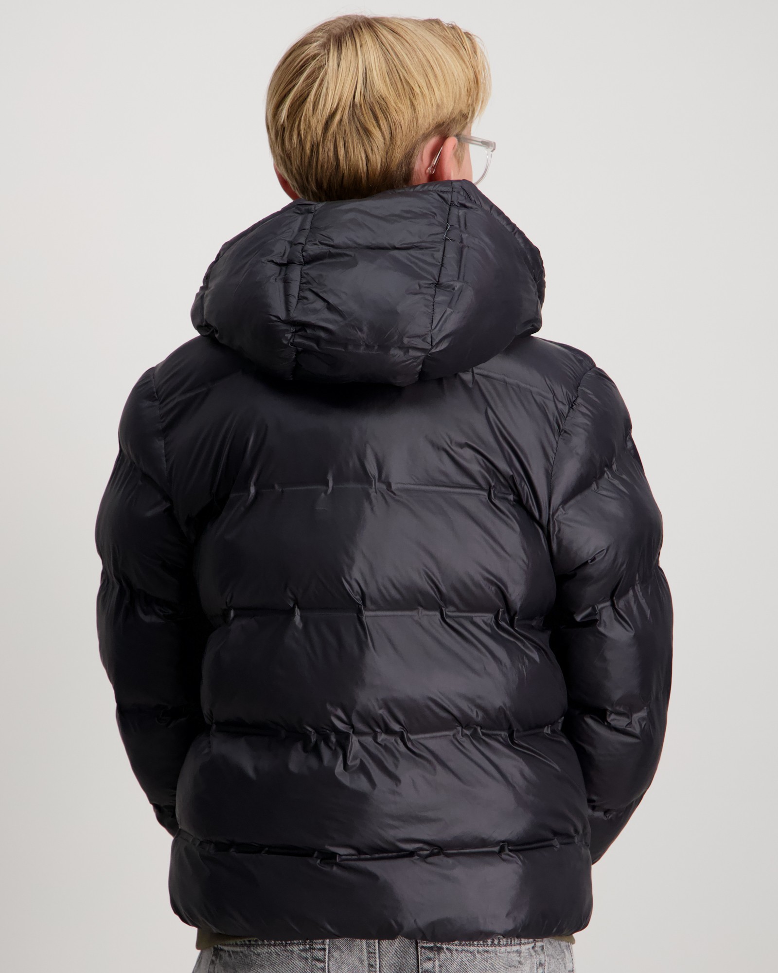 Lyle & Scott Cropped Puffer Coat Svart för Kille | Kids Brand Store
