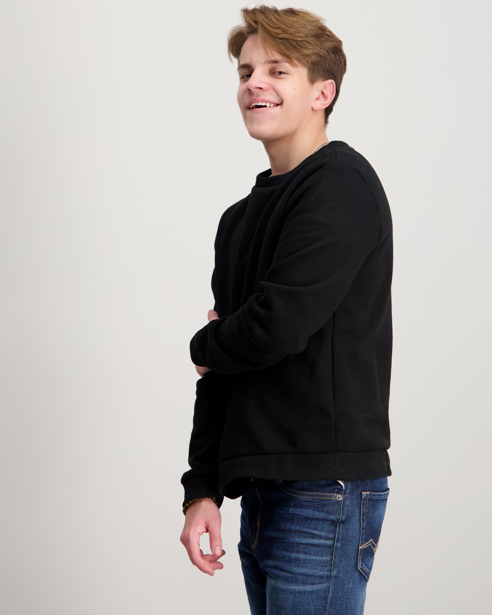 Lacoste LCB CORE FLEECE CREW Musta varten Pojat | Kids Brand Store