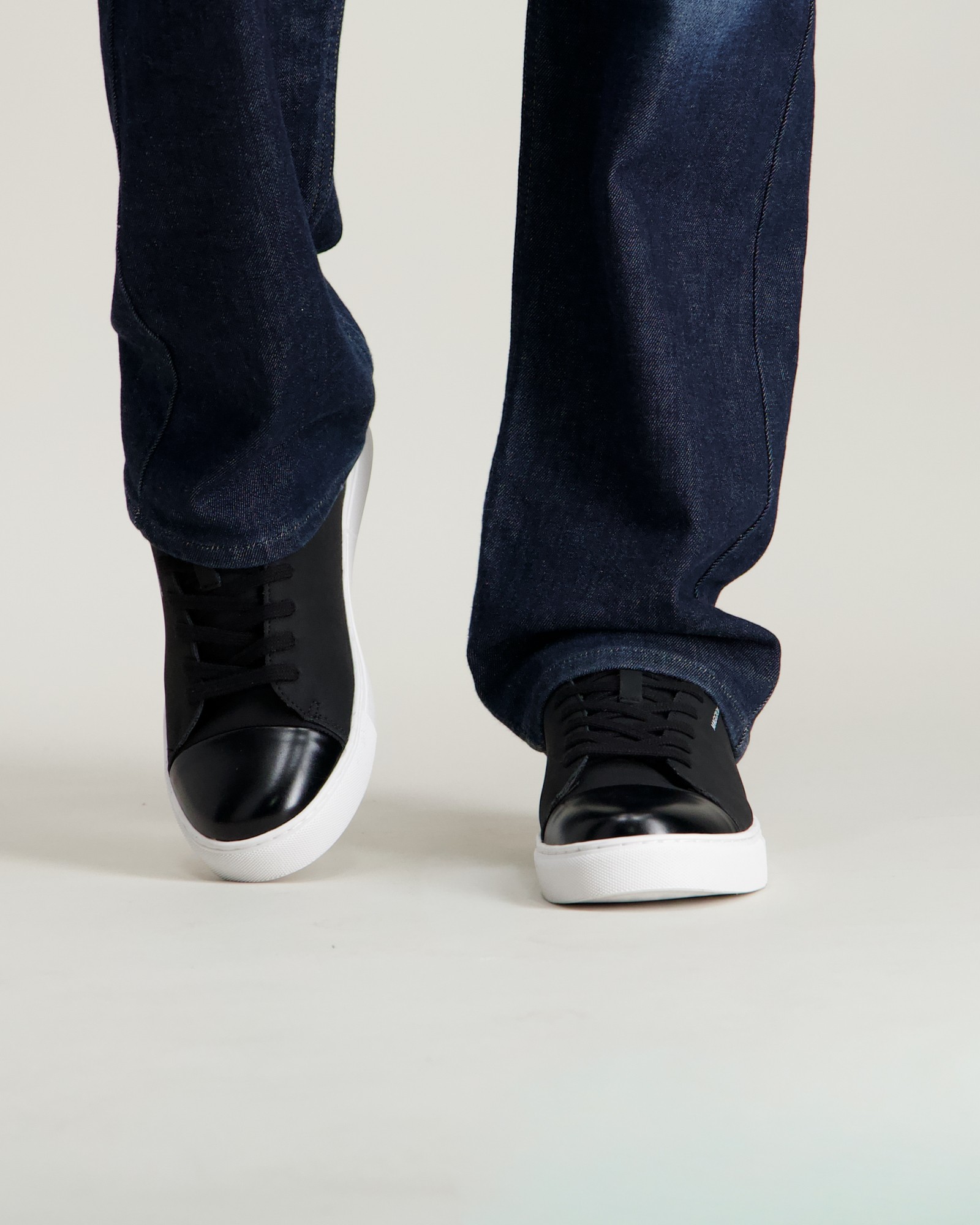 MAGGIORE Cap Toe Sneaker Musta varten Pojat | Kids Brand Store