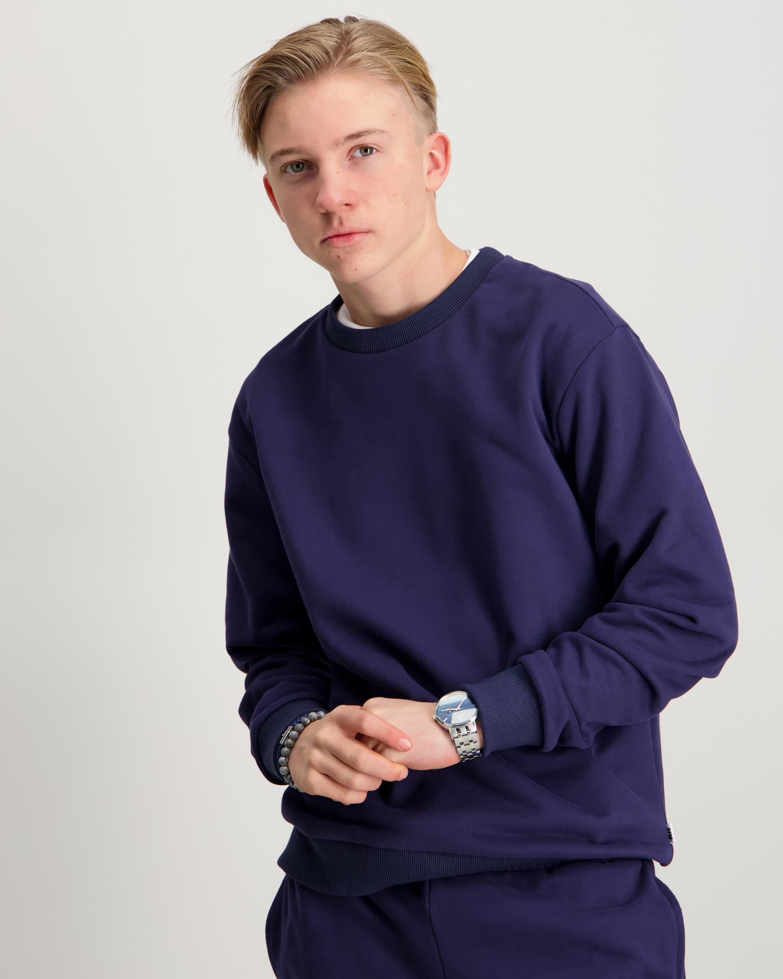 Zeke Essential Logo Tag Crew Neck Blauw voor Jongens | Kids Brand Store